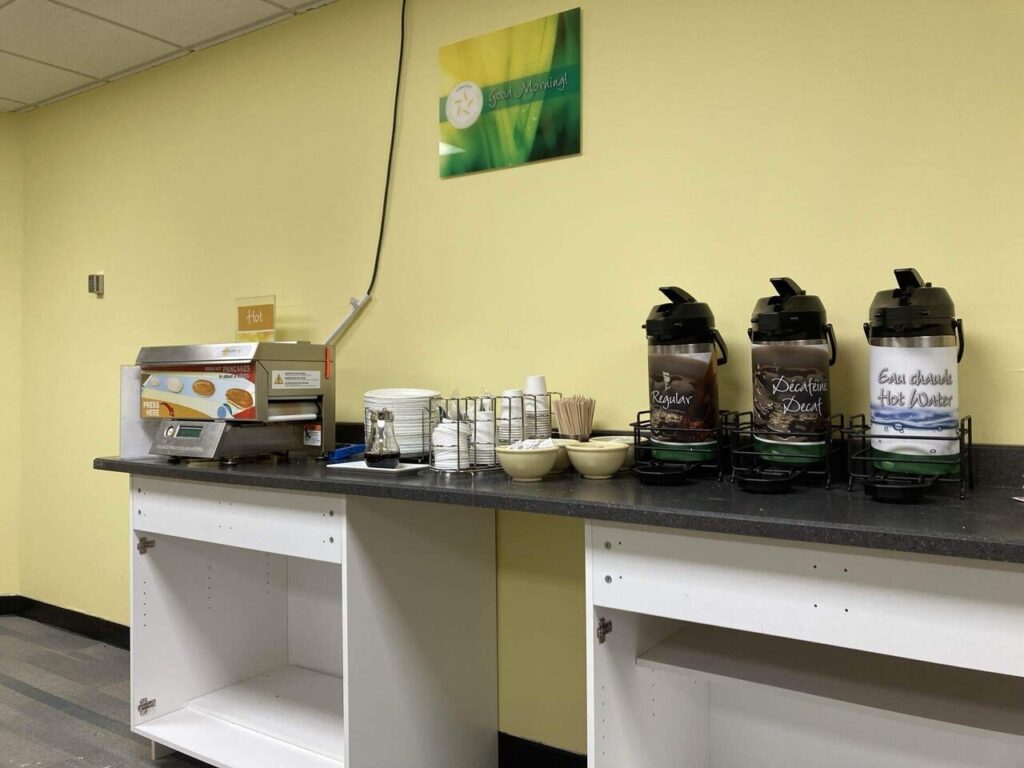 ＊イエローナイフ体験記＊Quality inn & suites Yellowknife（クオリティイン）ホテル滞在口コミ - Nora's ...